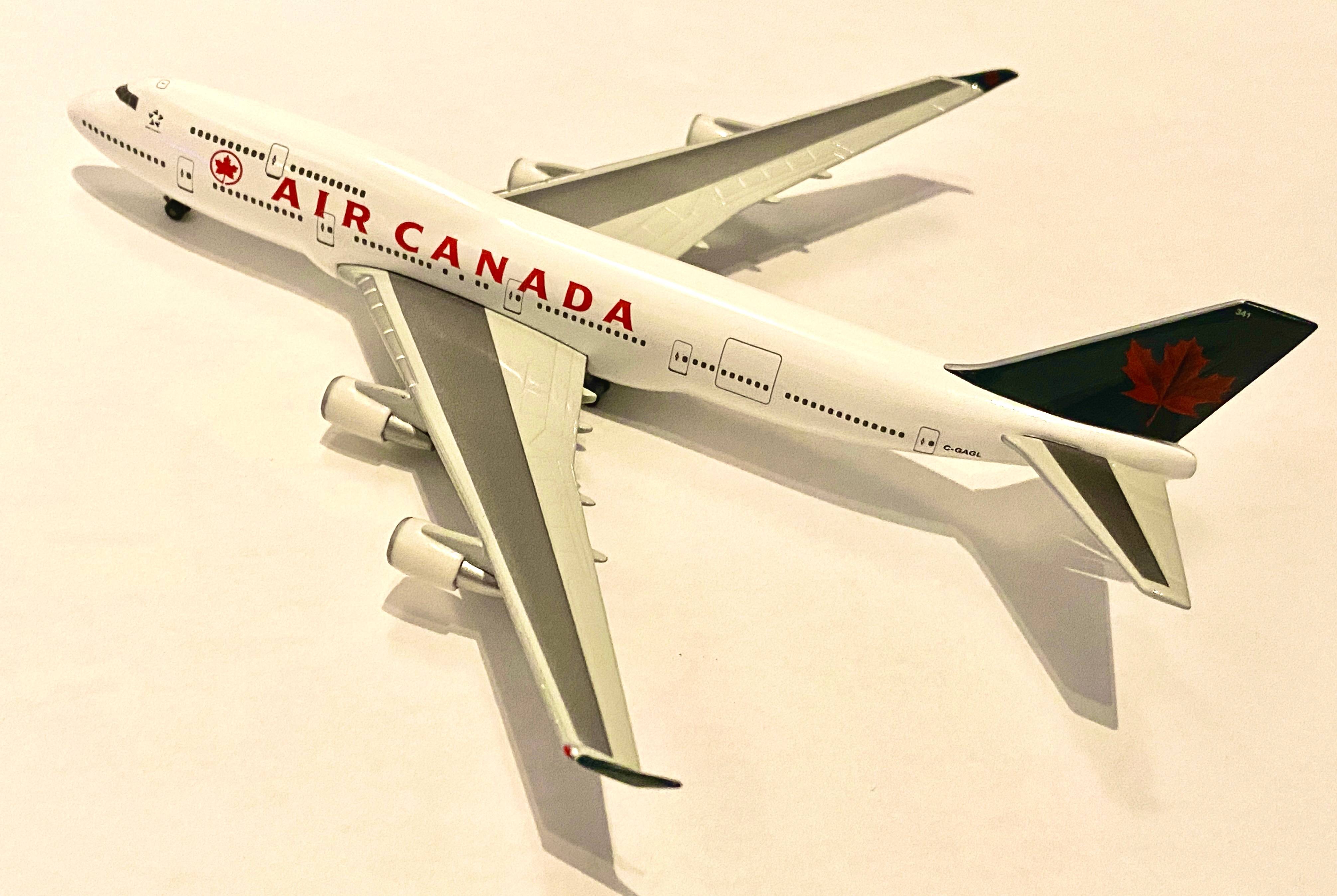 Herpa 1:500 Air Canada Boeing 747-400M 500739 | MADb