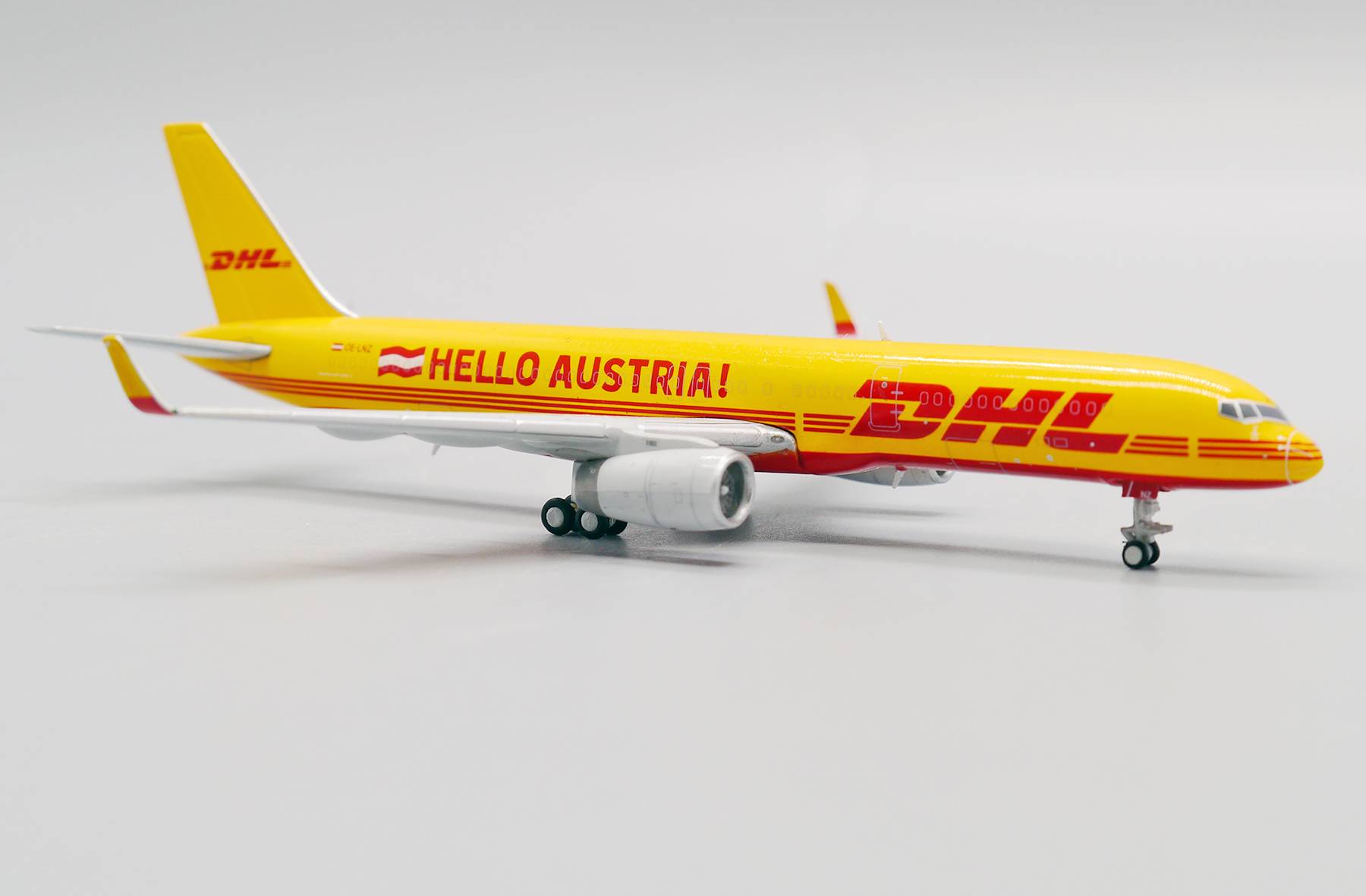 JC Wings 1:400 DHL Boeing 757-200F w/ Winglets XX40037 | MADb