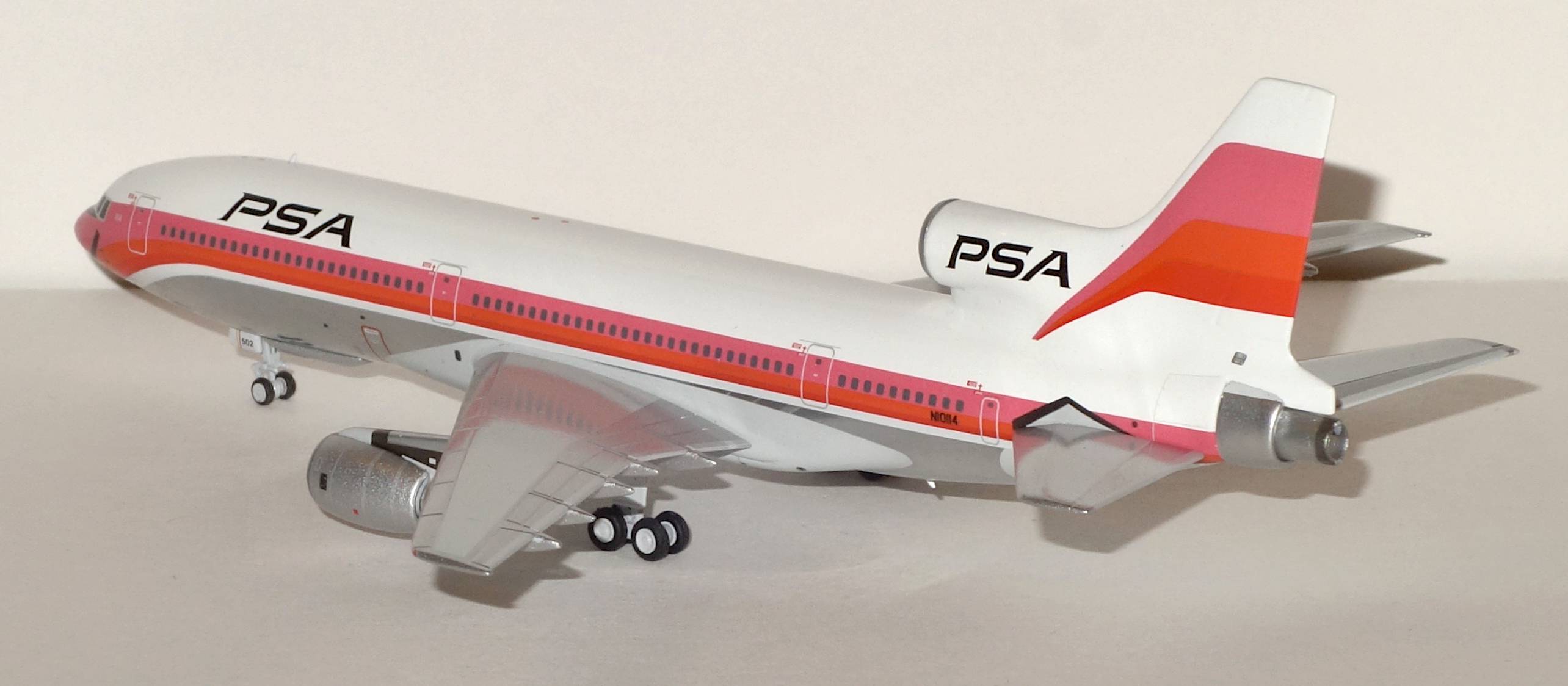 NG Models 1:400 Pacific Southwest Airlines Lockheed L-1011-1 31038 | MADb