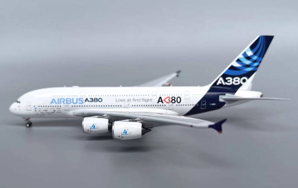 Apollo Models 1:400 Airbus House Airbus A380-800 A234001 | MADb
