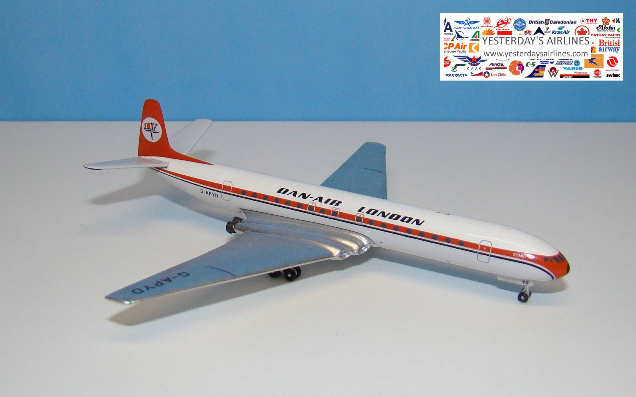 Aeroclassics 1:400 Dan-Air De Havilland DH.106 Comet 4B ACGAPYD | MADb