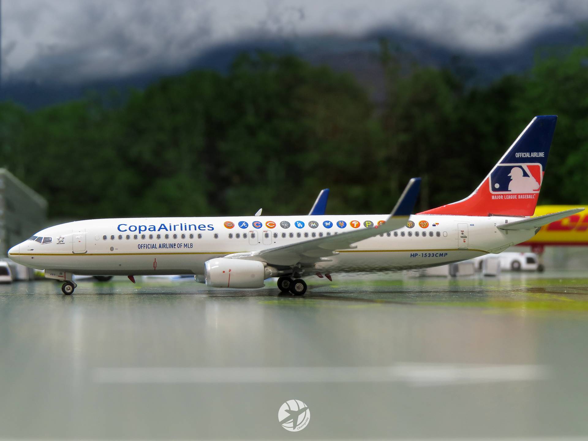 Phoenix Models 1:400 Copa Airlines Boeing 737-800 w/ Winglets 04317 | MADb