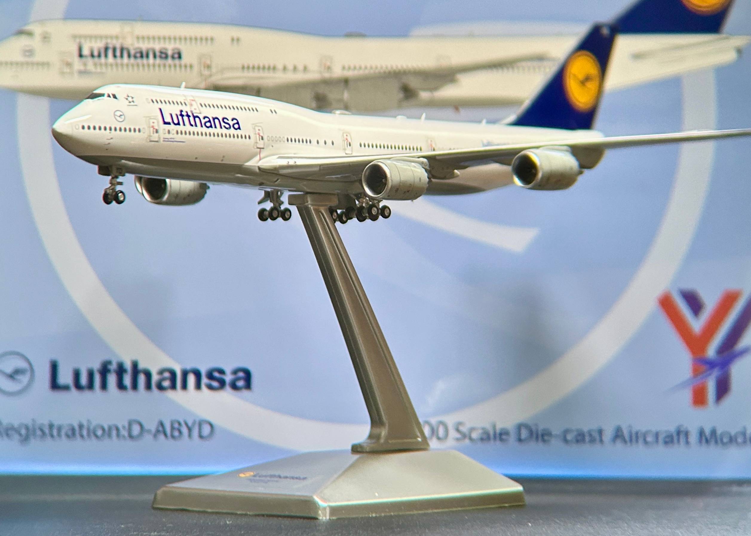 YY Wings 1:400 Lufthansa Boeing 747-8 YY74801 | MADb