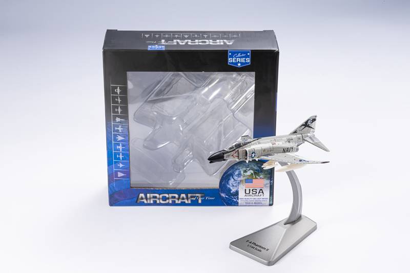 Air Force 1 1:144 United States Navy McDonnell Douglas F-4 N/A | MADb
