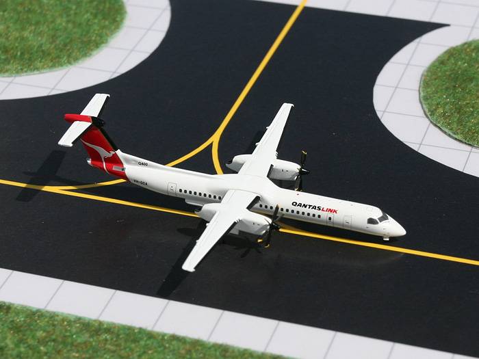 GeminiJets 1:400 QantasLink De Havilland Canada DHC-8-400 / Q400 ...