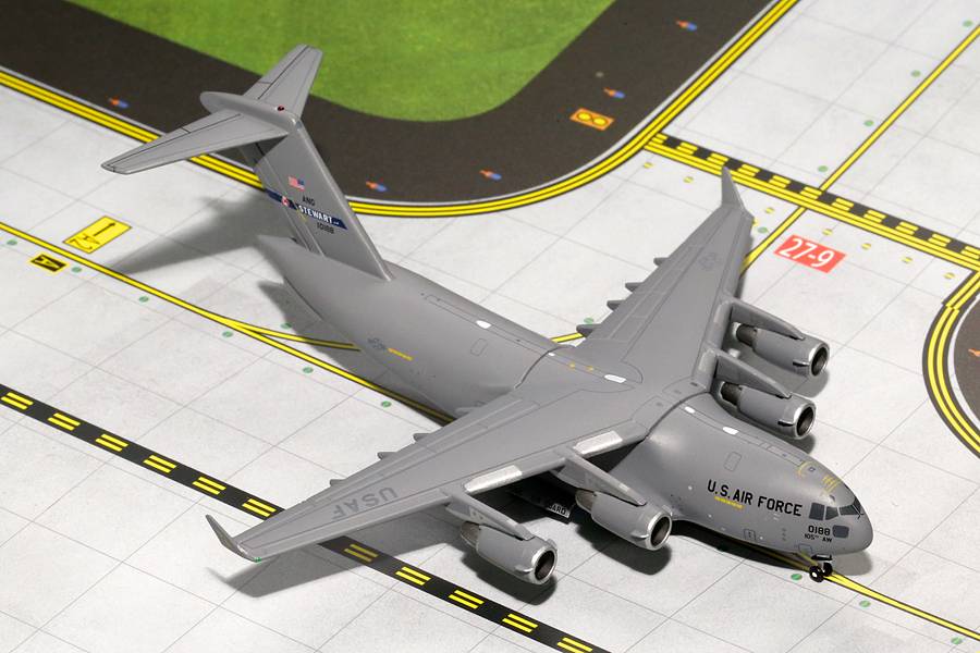 GeminiJets 1:400 United States Air Force Boeing C-17 GMUSA055 | MADb